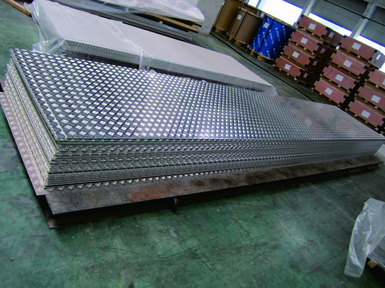 Food Grade 300 Series SS Diamond Plate BA Stainless Steel Checkered Sheet