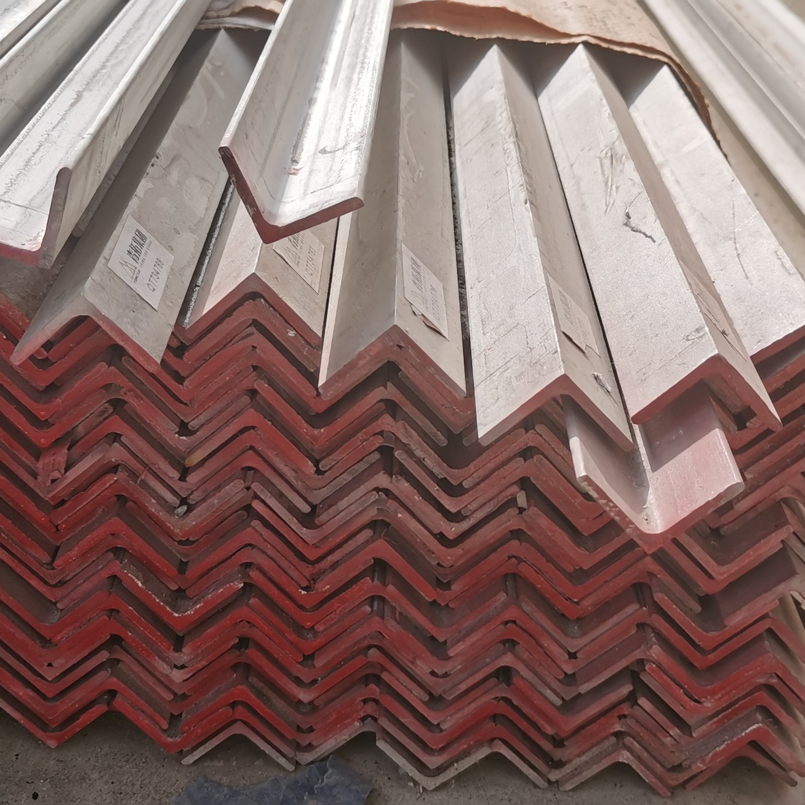 Matte Stainless Steel Angle AISI 316 316L Cold Rolled 6m Equal Angle Bar